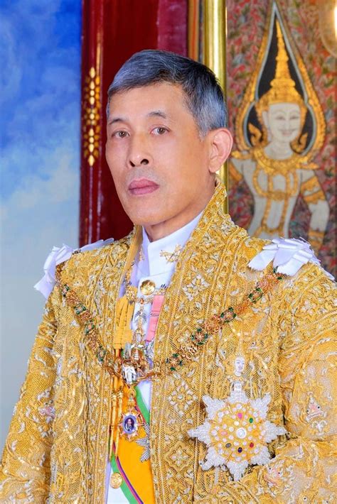 ปักพินในบอร์ด พรบรมศานุวงศ์ พระบรมวงค์ และ พระอนุวงค์ ในปี 2024 ราชวงศ์ ภาพหายาก ไทย