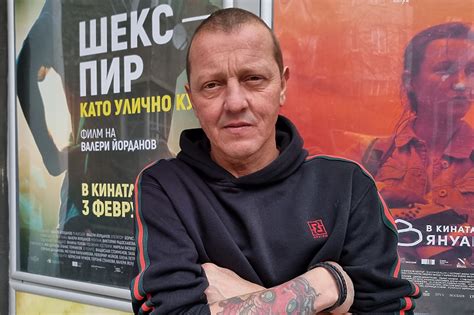 Валери Йорданов напусна Народния театър и обяви че ще го съди