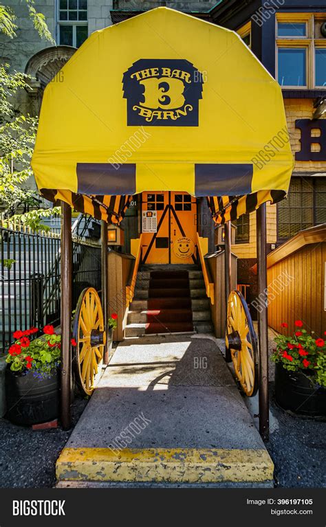 Bar B Barn Restaurant Image And Photo Free Trial Bigstock