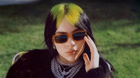 Download Billie Eilish Performing Live In Concert Background
