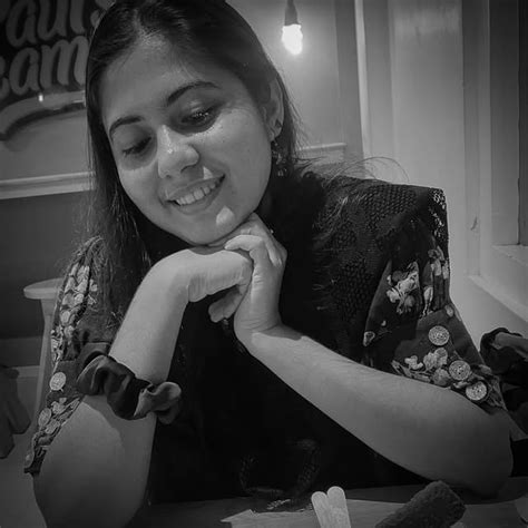 𝔸𝕚𝕤𝕨𝕒𝕣𝕪𝕒 ℙ aiswarya pradeep threads say more