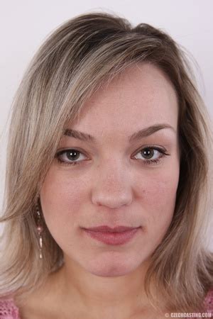 Beautifully Shaped Sex Model Shows Off Her Sweet Skin B XXX Dessert