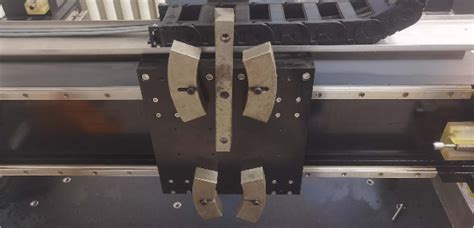 Figure 4 From Adaptive Wavelet Tracking Control Of Dual Linear Motor