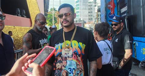 Rapper Hungria Marca Presença No Circuito Dodô E Presta Homenagem A Bell Marques Bahia Notícias