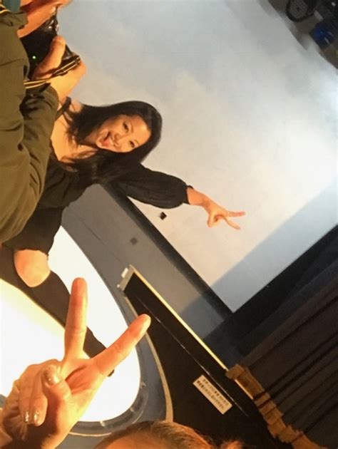 小向美奈子、横浜ロック座で復活！12 30までオンステージ！三代目葵マリーがゲネ中に突撃取材！楽屋の写真も大放出。「今後は自分ができることを一生懸命、頑張って行きます。支えてくれる人の心を大切