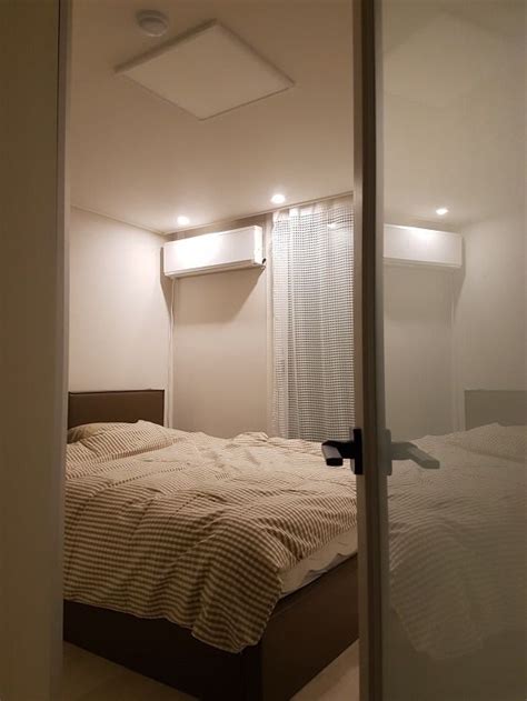 인테리어에 있는 핀