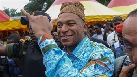 Kylian Mbappe Shows Off Sawa Traditional Outfit In Cameroon Pulse Sports Nigeria