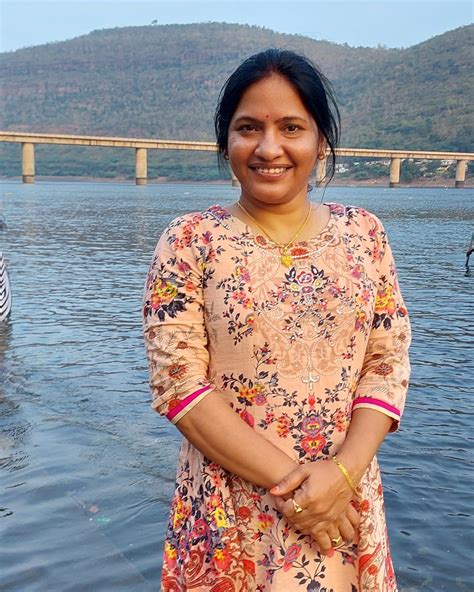 Lakshmi Sowjanya Photos 1 Mixindia