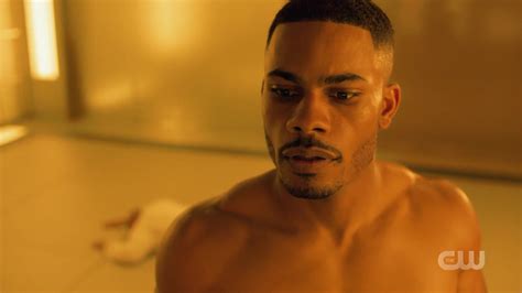 Auscaps Jordan Calloway Shirtless In Black Lightning 3 07 The Book Of