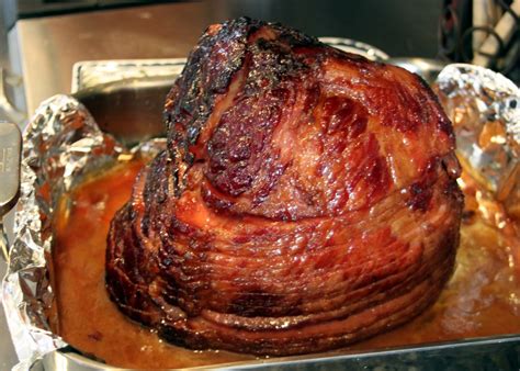 Pineapple Grass Honey Glazed Ham