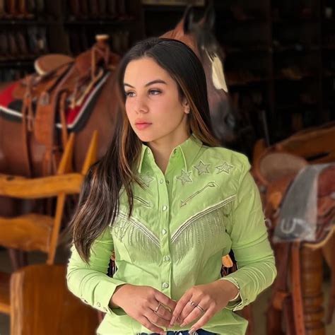 Mariana Castro Marianacastro Threads Say More