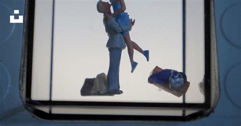 춤추는 남자와 여자 사진 Unsplash의 무료 회색 이미지