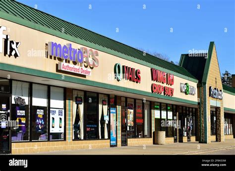 Strip Mall