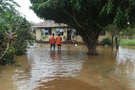 Tropical Cyclone Gita Swamps Tongan Islands