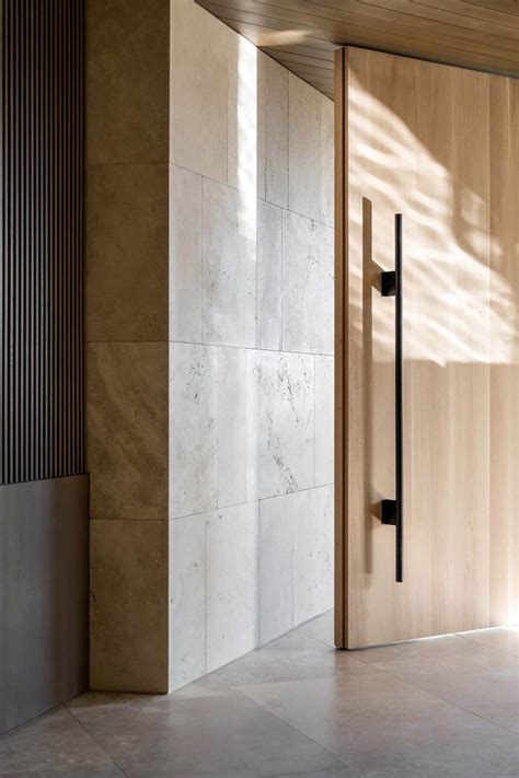 Angular House Features Breathtaking Views Over The Los Angeles Skyline