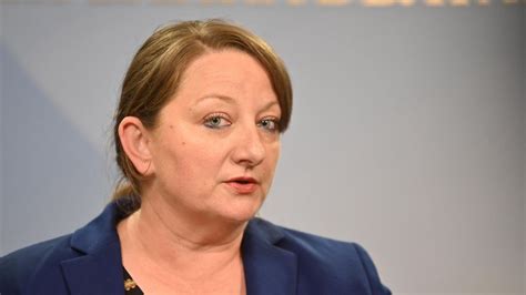 ГЕРБ СДС предлага промени в Кодекса на труда и Кодекса за социално осигуряване Новини бг