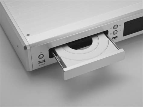 T A Elektroakustik PA 2500 R Integrated Amplifier And MP 2000 R MKII Media Player The Absolute