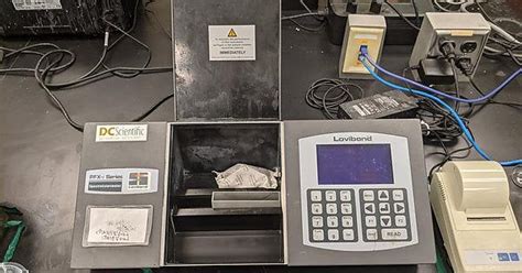 A Tristimulus Colorimeter R Specializedtools