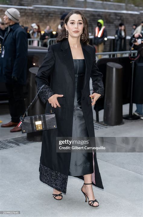 Cristin Milioti Feet