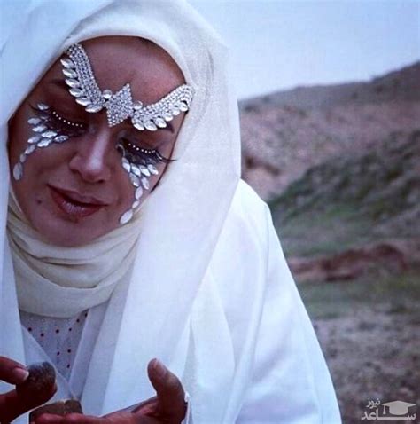 چادر حجابِ ساتن و متفاوت الهام چرخنده خبرساز شد