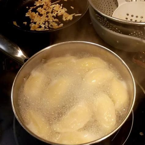 Ukrainian Pedaheh Aka Varenyky Proghy And Perogies The Rusnaks