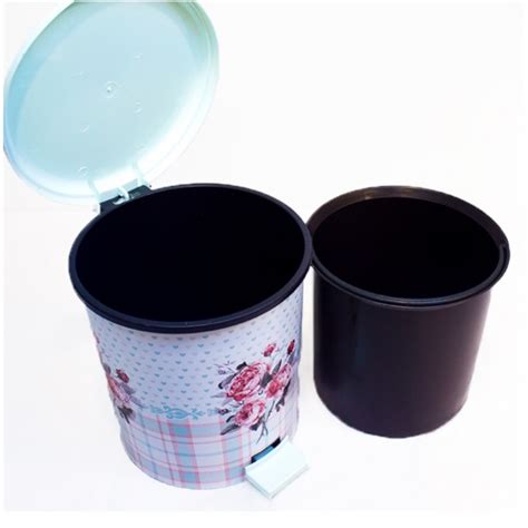 ურნა ფეხით ასახდელი პედლით