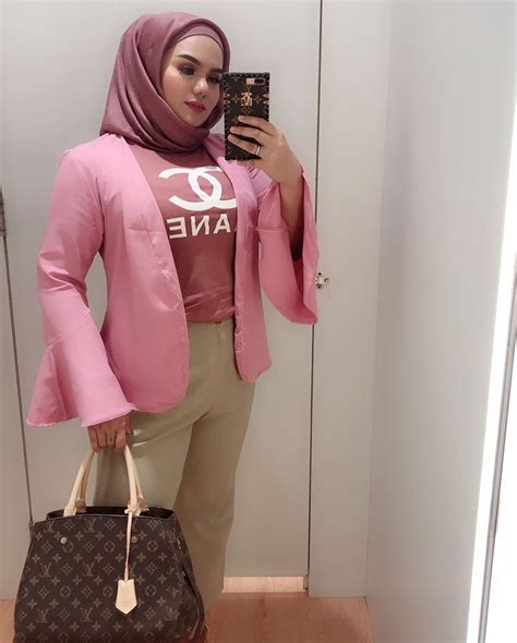 Pin oleh Detlef Leu di 1-Hijab | Jilbab cantik, Kehamilan, Kecantikan