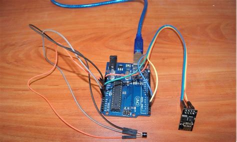 Monitoreo De Sensor Lm35 Y Servidor Web Con Modulo Esp8266 Y Arduino