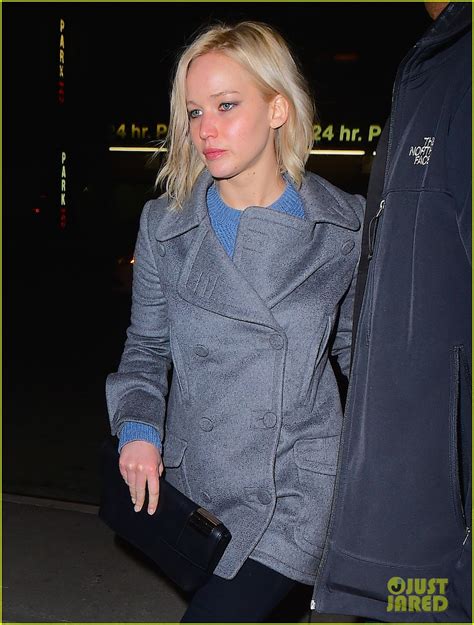 Jennifer Lawrence Braves The Cold After Dinner Photo 930920 Photo