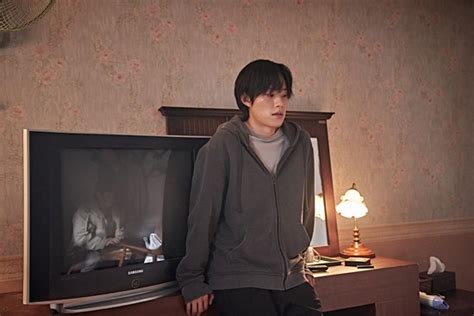 연상호 감독 지옥 인상 깊었던 유아인 연기새 합류 김성철 원작에 집중 엑s 인터뷰