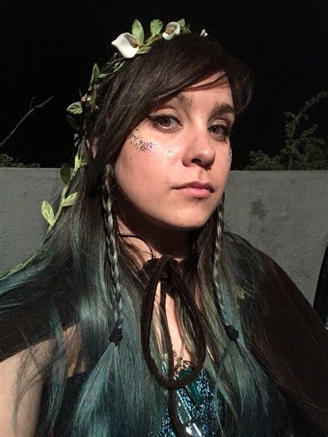 Ellen Rose [outside Xtra] R Geekboners