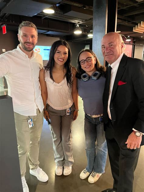 Linkedin Life On Linkedin Salesnavigator Deepsales