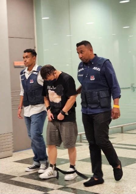 Spf Two Singaporean Men Deported From Thailand And Cambodia To Be