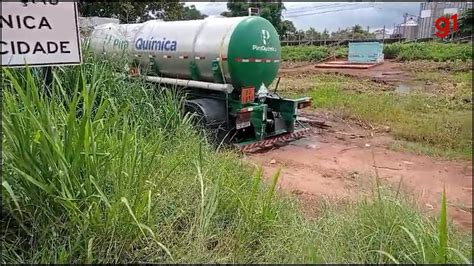 Caminhão Tanque Derrama ácido Sulfúrico às Margens De Rodovia VÍdeo G1