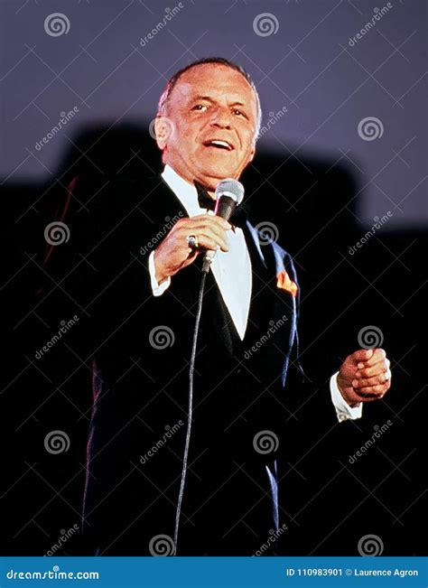 Франк Синатра редакционное фото изображение насчитывающей вальма 110983901