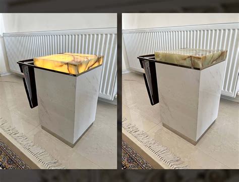 Shiny Table Im Office