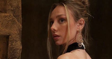 Bandidos Netflix Estrena Nueva Serie Con Ester Expósito De Élite