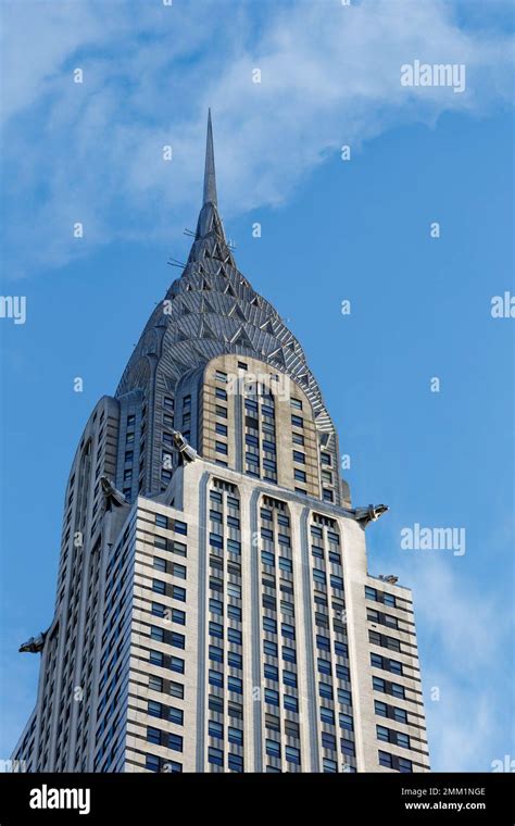Looking Up New York Citys Art Deco Icon The Chrysler Building View