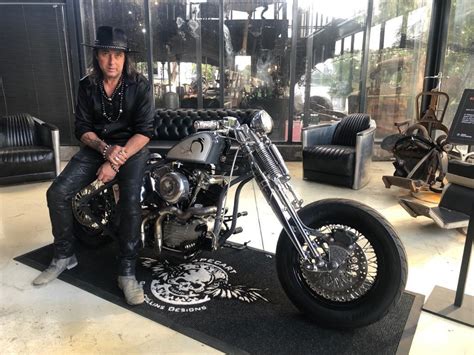 About The Archives Gavin Collins Archives