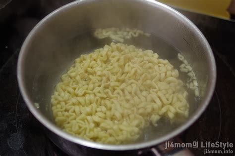 삼겹살 까르보나라 불닭볶음면