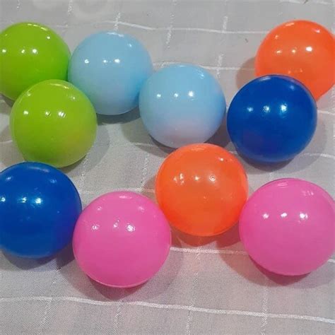 خرید و قیمت توپ پلاستیکی کوچک رنگی با قطر 38 م م در پنج رنگ بسته 100 تایی ترب