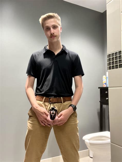 Boyfriend Downgraded Me To A Nub Cage 1 Year Into Chastity Once My