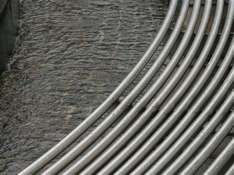 무료 이미지 추상 건축물 목재 조직 젖은 강철 철사 선 금속 자료 분수 각도 복합 재료 2560x1920 1416370 무료 이미지