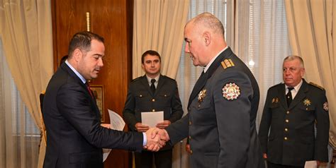 Казанлък инфо Директорът на РД ПБЗН Стара Загора е повишен в старши комисар