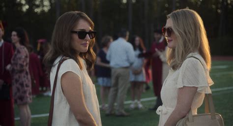 Starring Natalie Portman And Julianne Moore May December Is Thrillingly Discombobulating