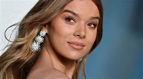 Hailee Steinfeld Looks Stunning In A Shimmery And Sheer Silver Gown See It Here Si Lifestyle