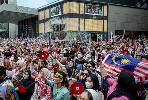 Keretapi Sarong Programme Must Be Expanded Nationwide Best Fbkl