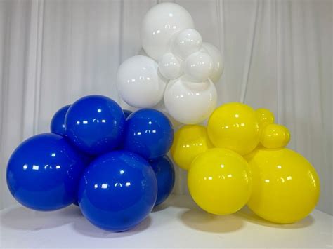 How To Make Balloon Clusters