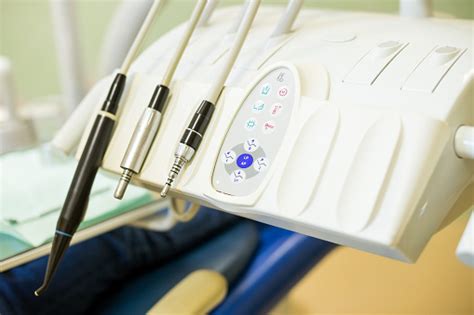 도구 치과 의사 치과의 의료 사무실입니다 장비 및 치과 장비 치과 의사의 사무실에서 도구 클로즈업입니다 치과 강철에 대한 스톡 사진 및 기타 이미지 Istock