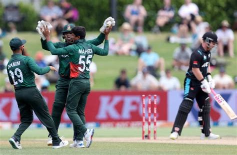 Mahedi Showed His Class In All Three Matches Santner